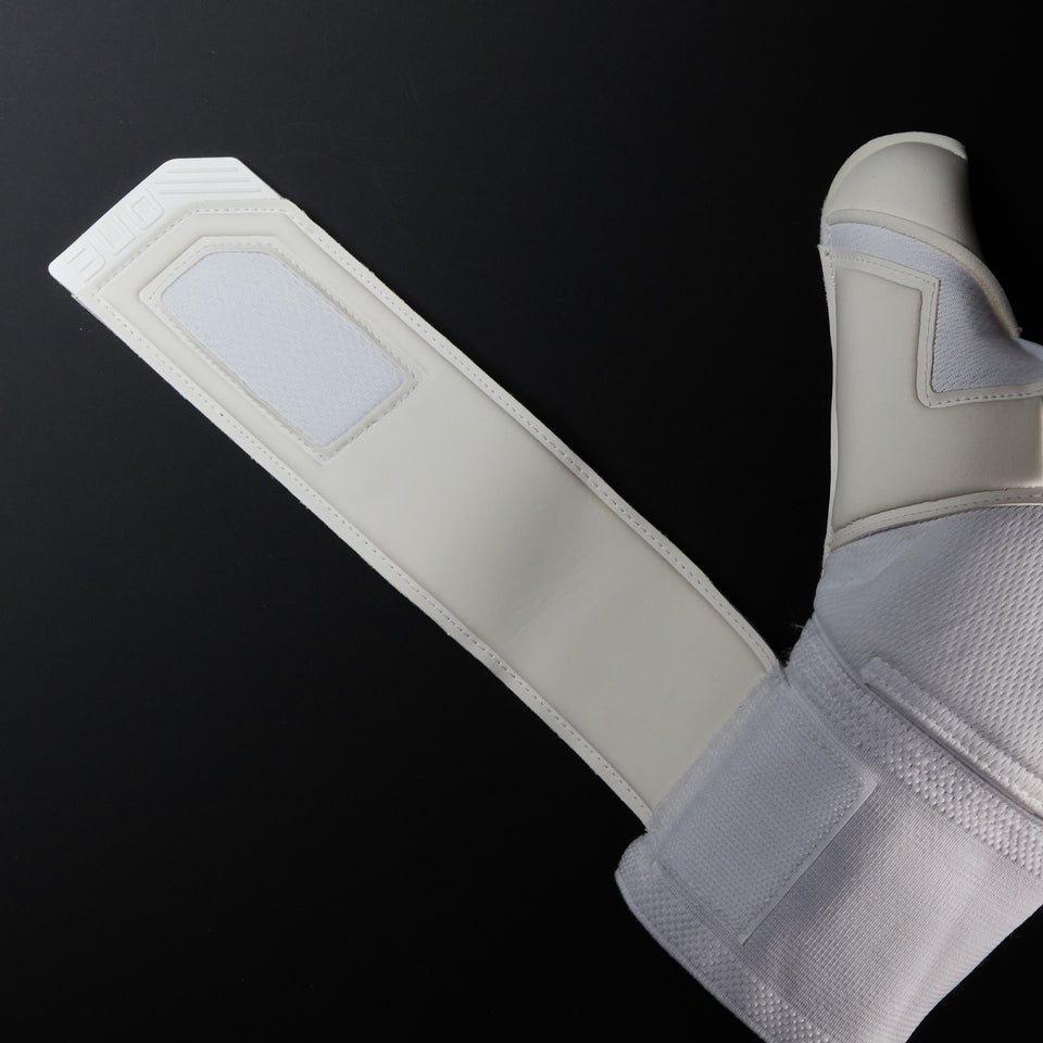 APEX Contra White | Fingersave Goalkeeper Gloves | One Glove™ America