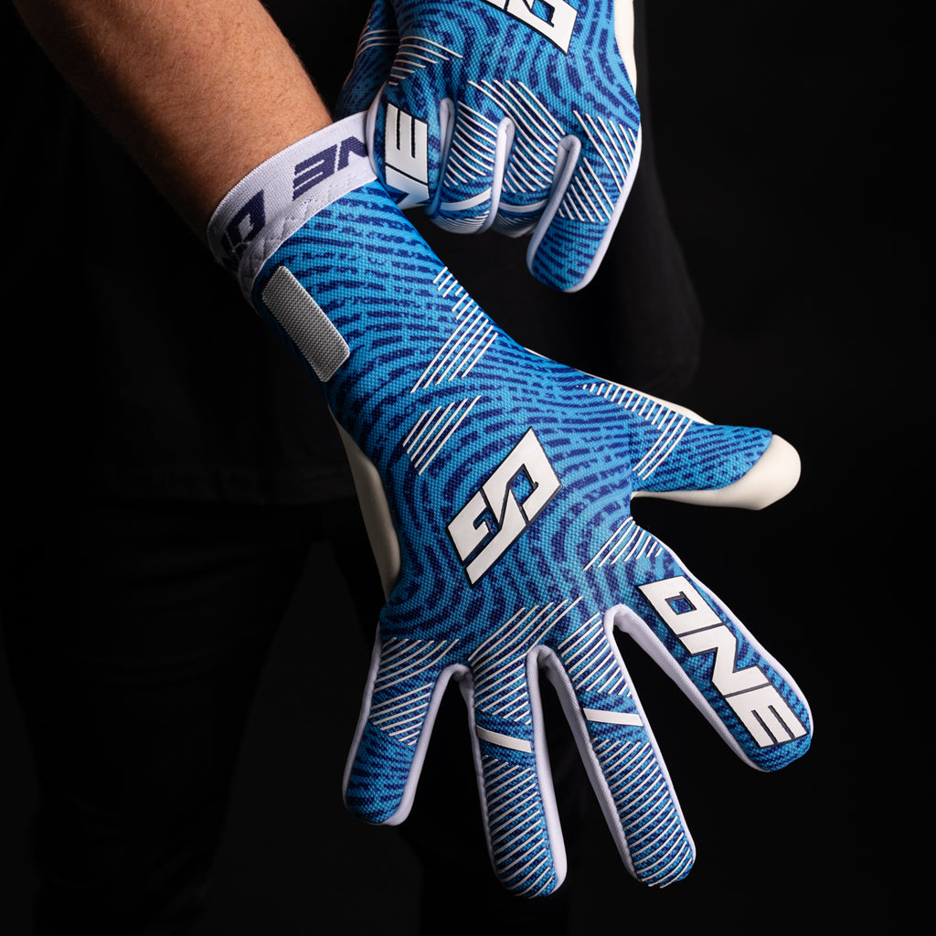 OG1 Wave | Negative Cut Goalkeeper Gloves | One Glove® America – The ...
