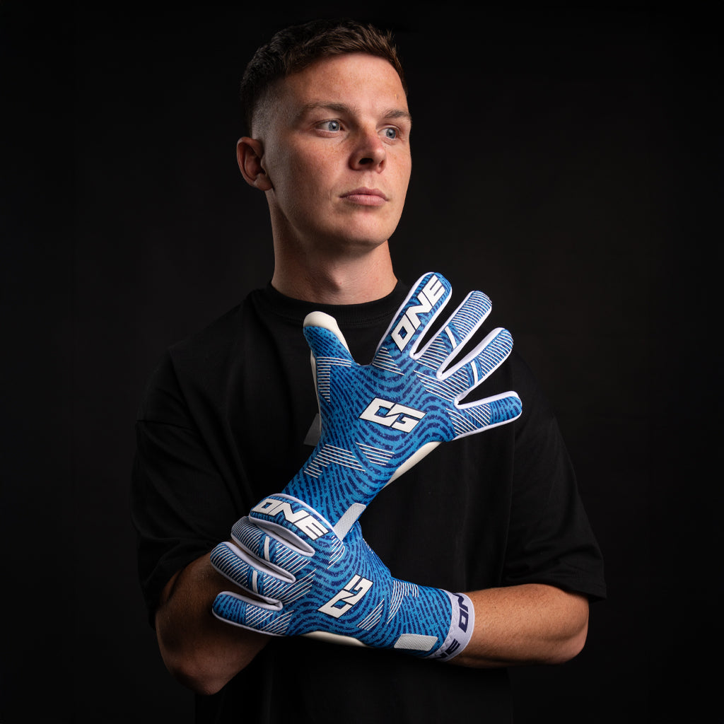 OG1 Wave | Negative Cut Goalkeeper Gloves | One Glove® America – The ...